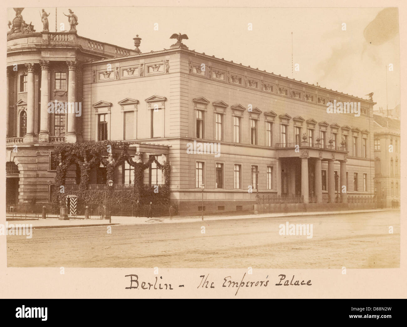 Berlin palace hi-res stock photography and images - Alamy