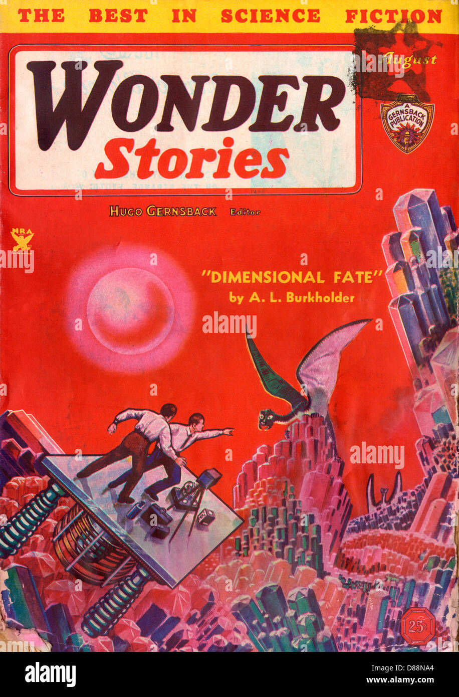 Sci fi magazine covers hi-res stock photography and images - Alamy