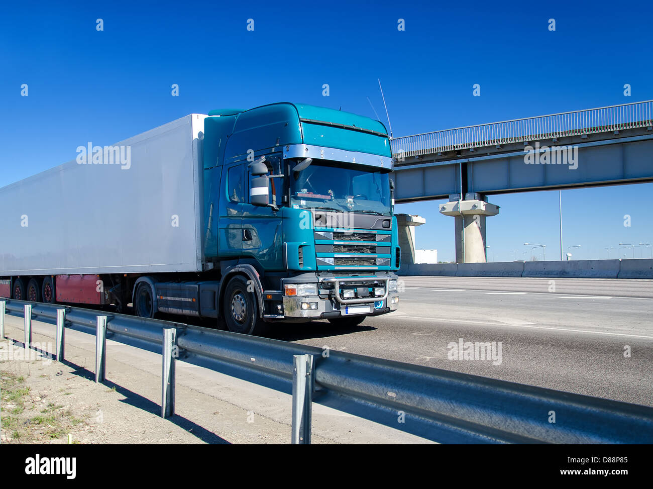 Blue truck hi-res stock photography and images - Alamy