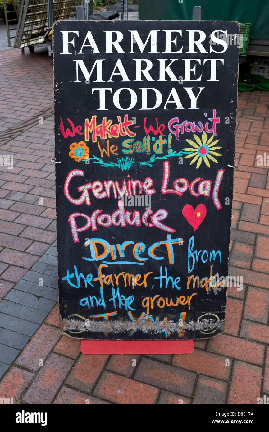 Farmers Market at Swindon Outlet Centre Stock Photo - Alamy