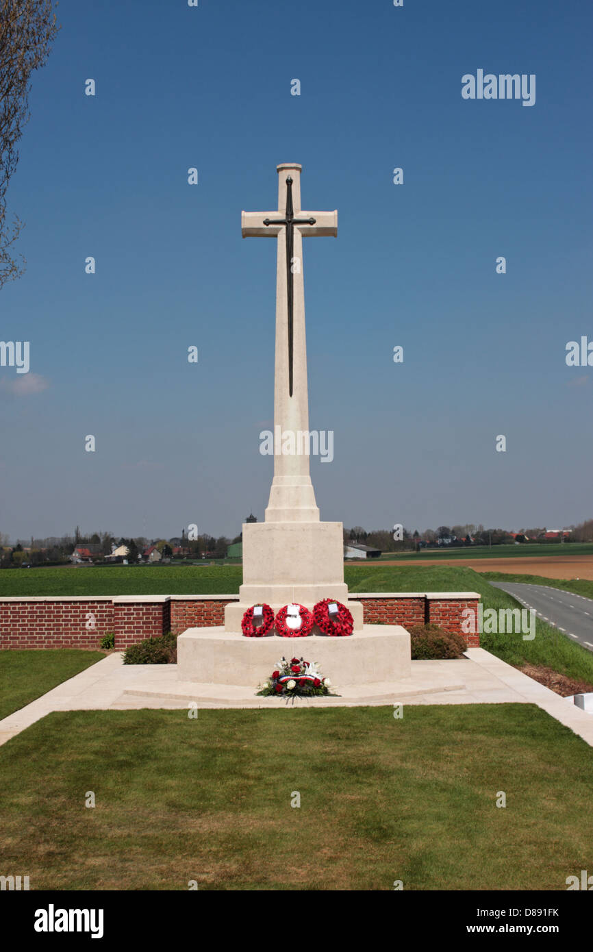 Cross of Sacrifice H.A.C. World War 1 Cemetery Ecoust-St.Mein France ...