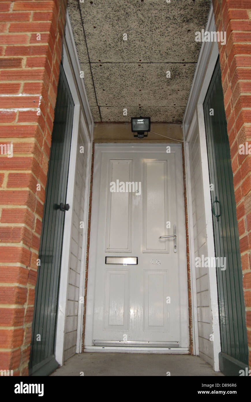 Entrance to flats hi-res stock photography and images - Alamy