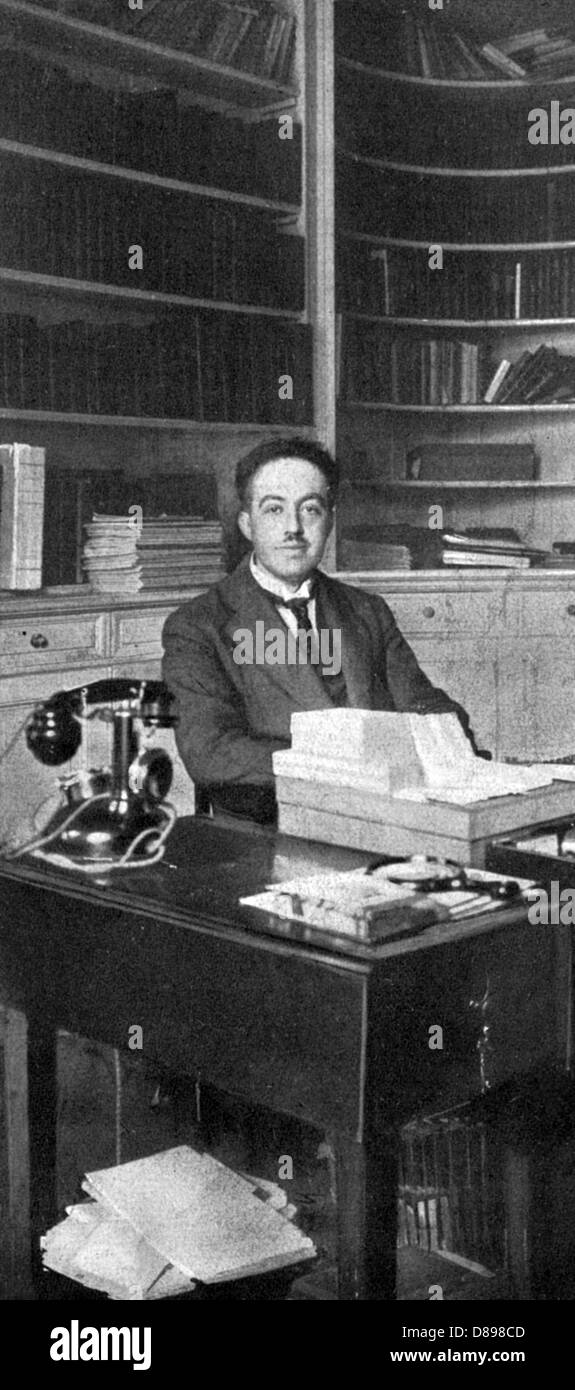 Louis Victor De Broglie Stock Photo - Alamy