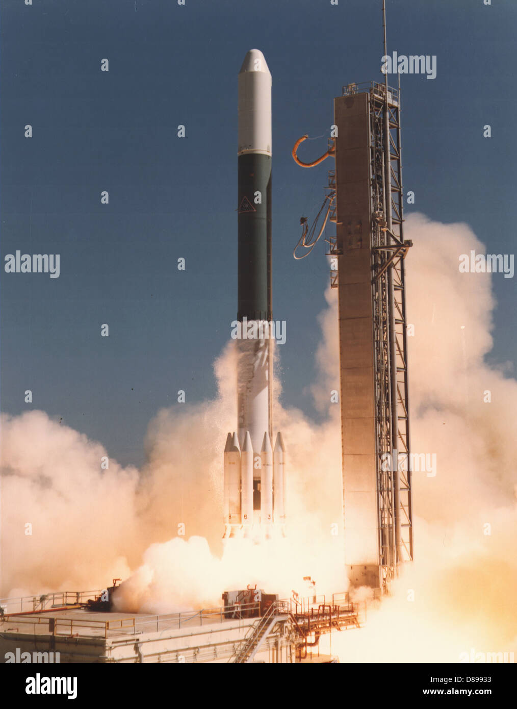 Delta 2914 launching IUE spacecraft Stock Photo - Alamy