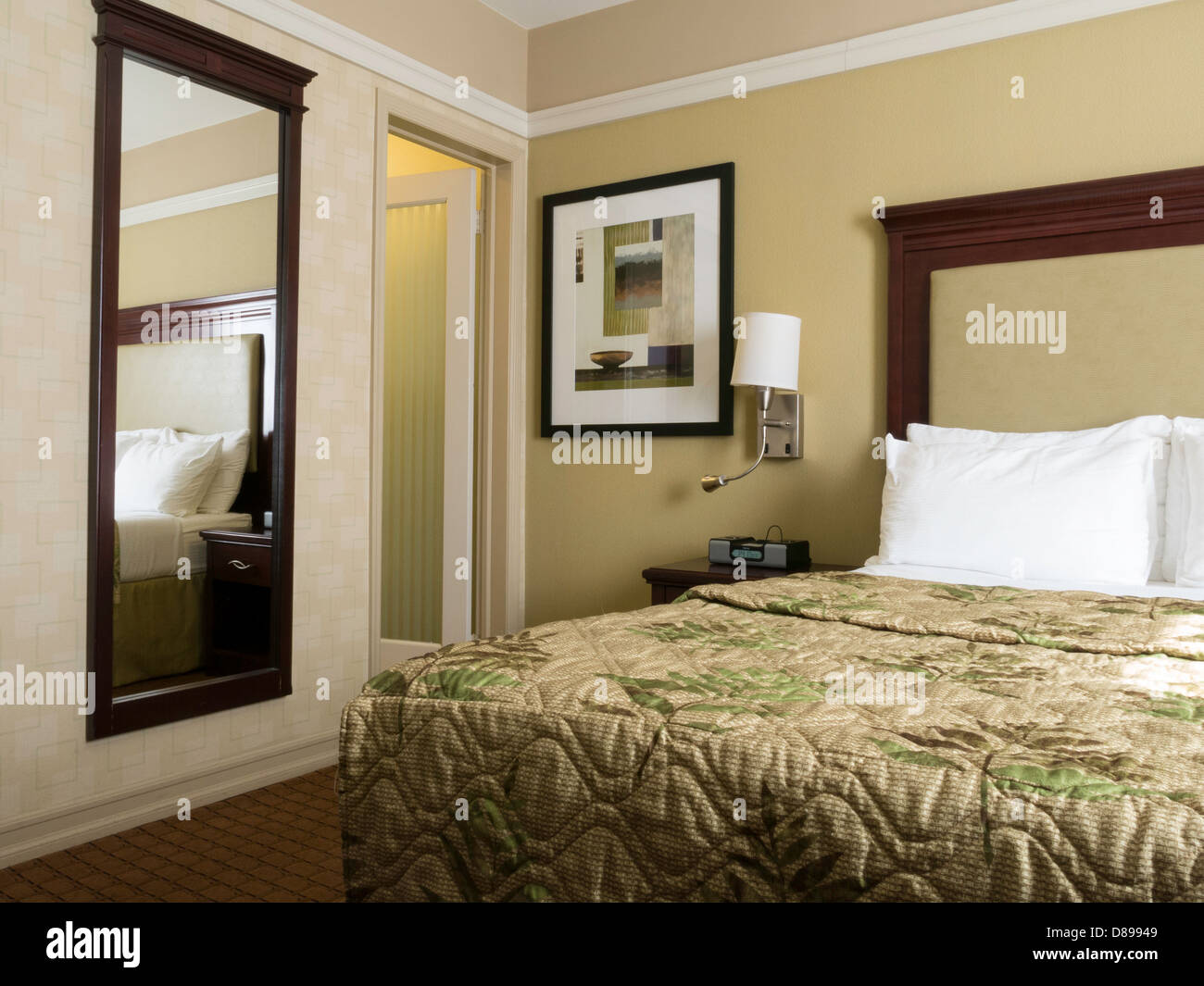 Hotel Room Interior, Ramada Inn, NYC Stock Photo - Alamy