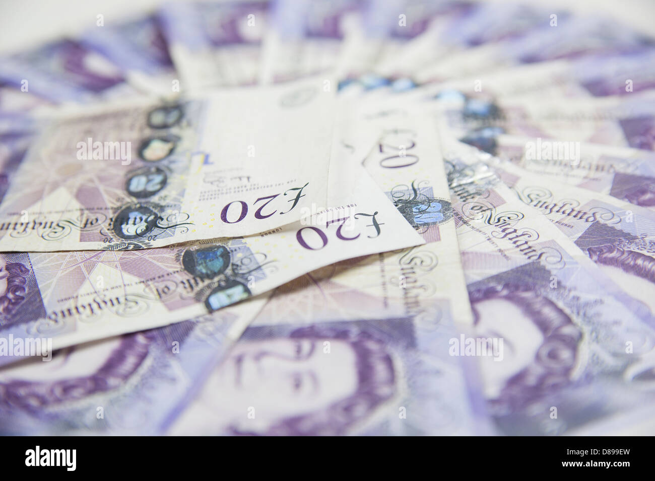 20 pound notes stack hi-res stock photography and images - Alamy