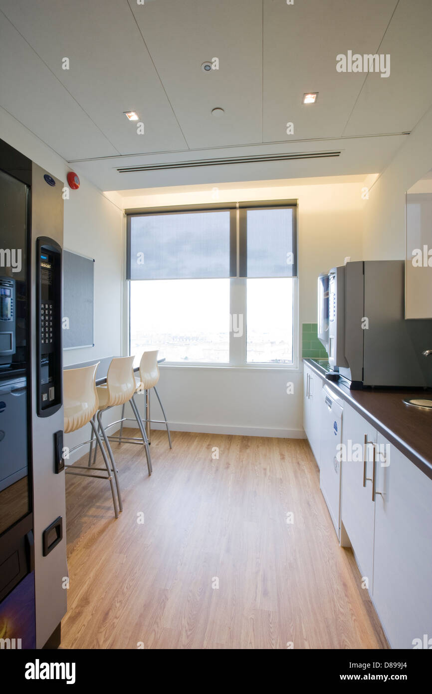 Kitchen staff hi-res stock photography and images - Alamy