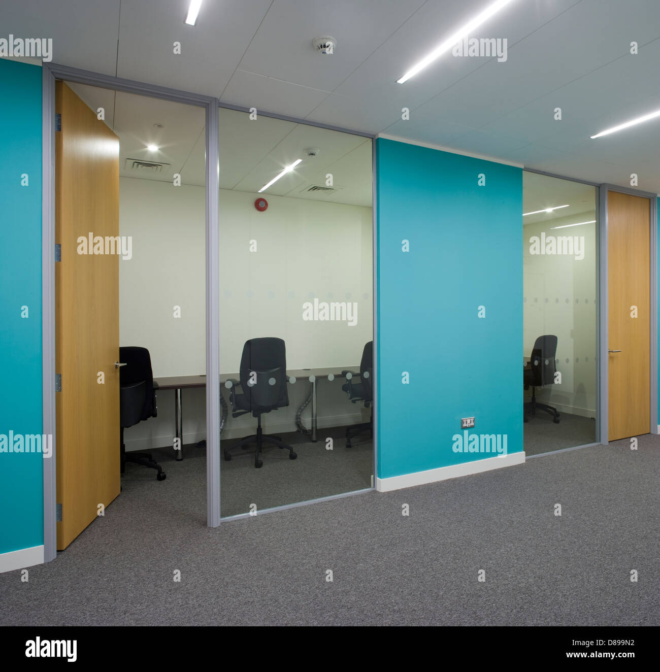 office interior cubicle Stock Photo - Alamy