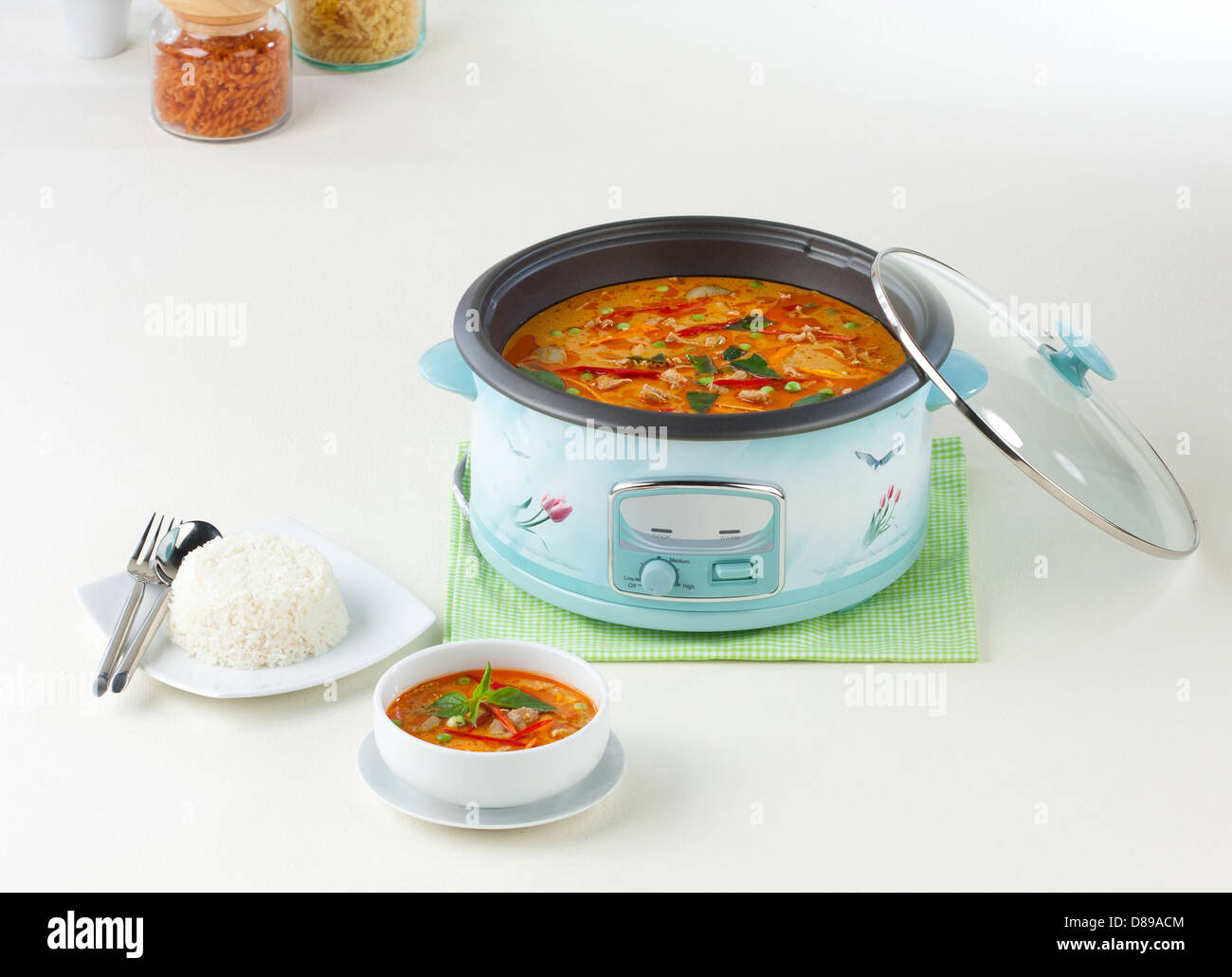 Electric rice cooker hi-res stock photography and images - Alamy