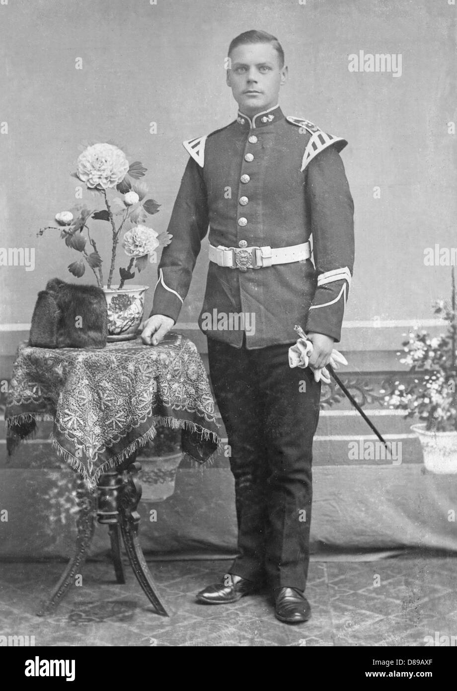 Royal inniskilling fusiliers hi-res stock photography and images - Alamy