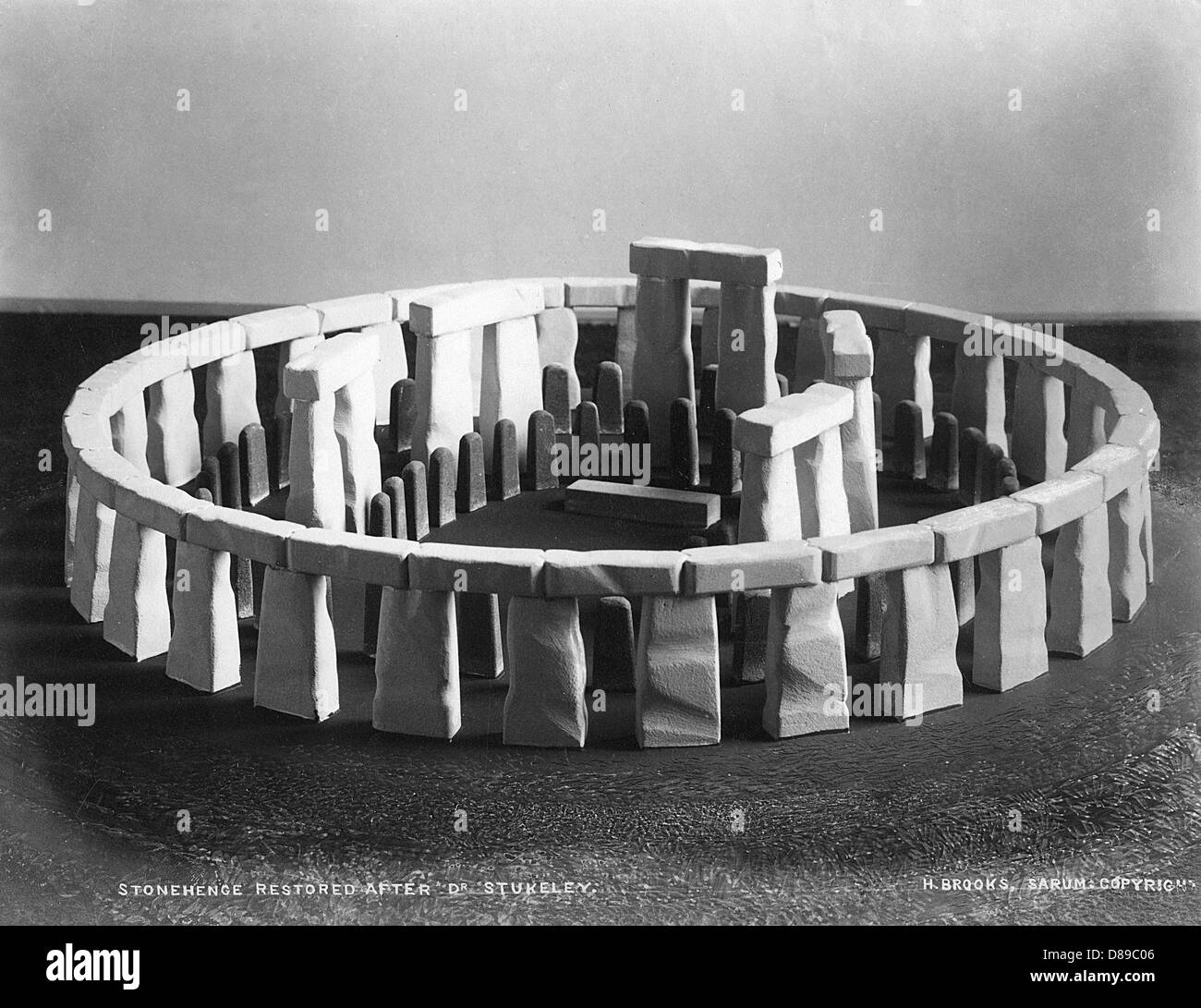 Stonehenge model hi-res stock photography and images - Alamy