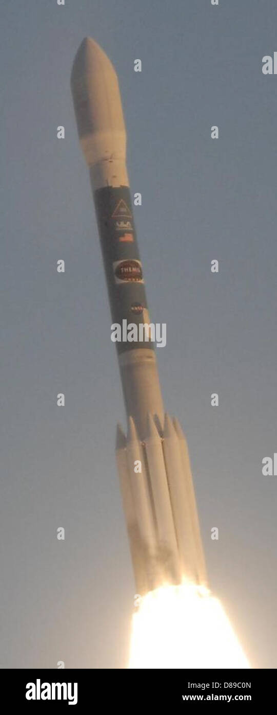 Rocket lift off hi-res stock photography and images - Alamy