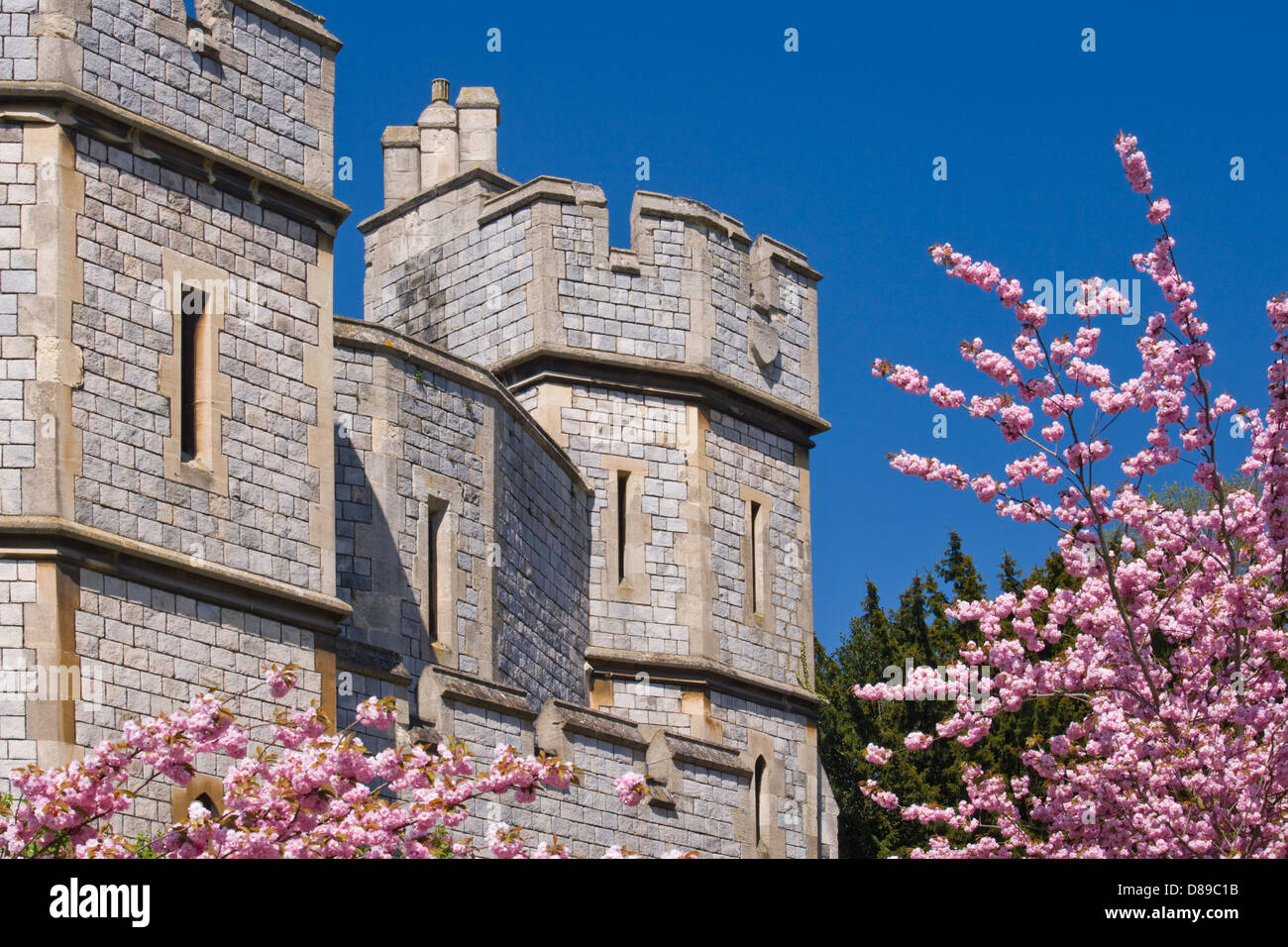 Spring castle hi-res stock photography and images - Alamy