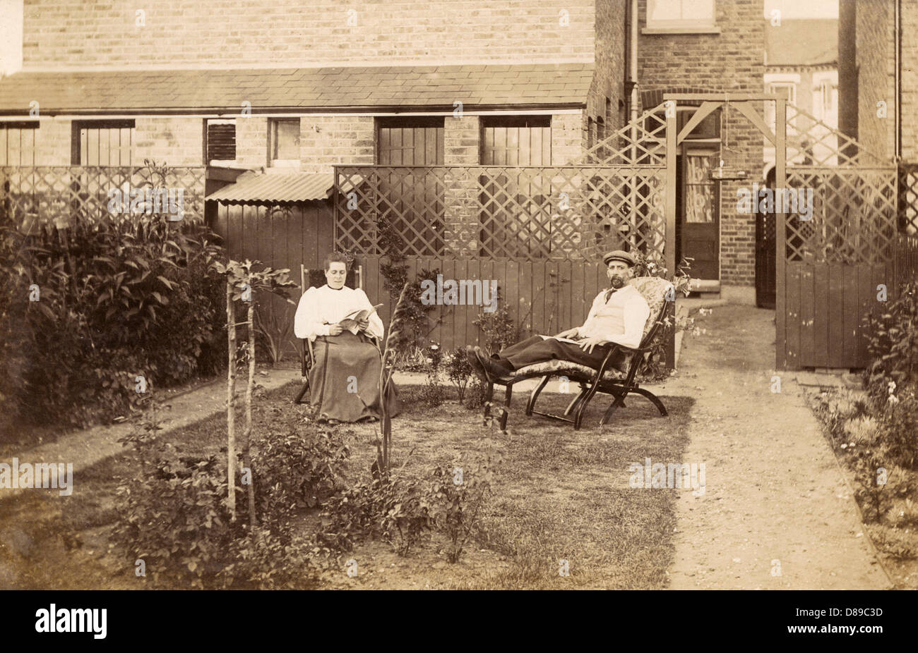 Middle class home garden High Resolution Stock Photography and Images ...