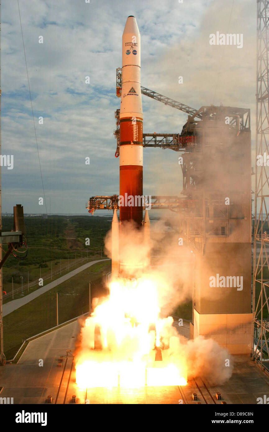 The Delta IV Medium rocket launches with the GOES-N weather satellite ...