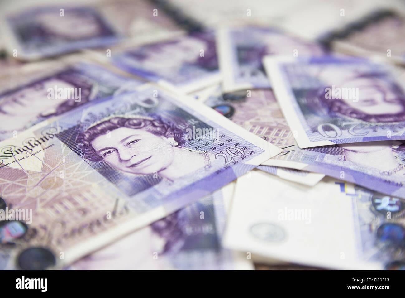 20 pound notes stack hi-res stock photography and images - Alamy