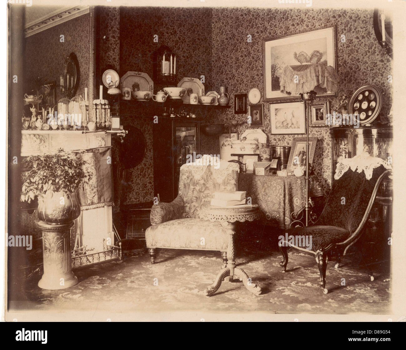 Victorian interiors hi-res stock photography and images - Alamy