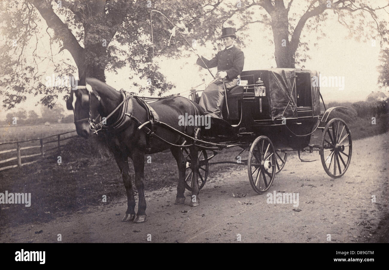 Horse and carriage 1890s hi-res stock photography and images - Alamy