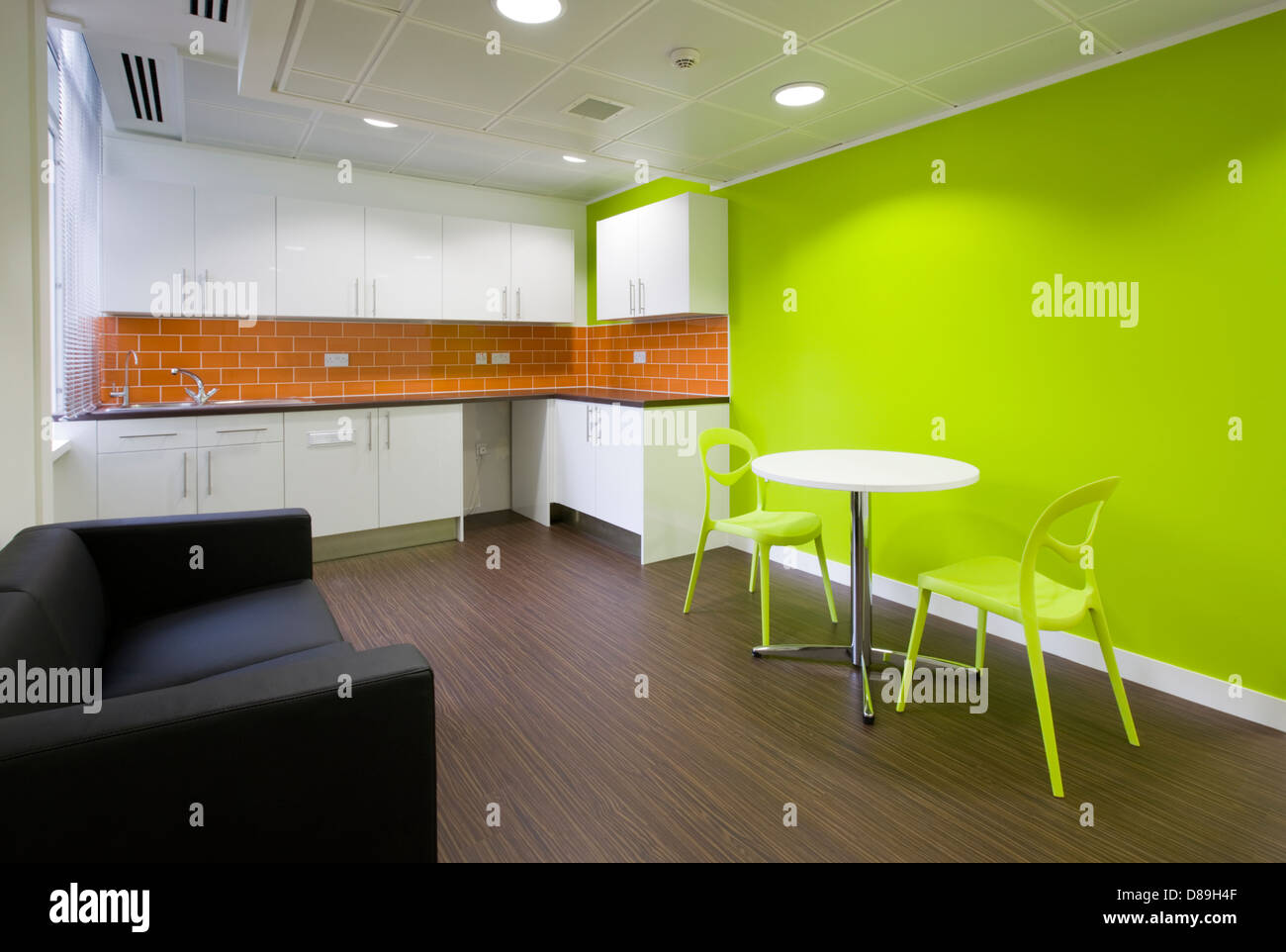office interior kitchen staff room Stock Photo - Alamy