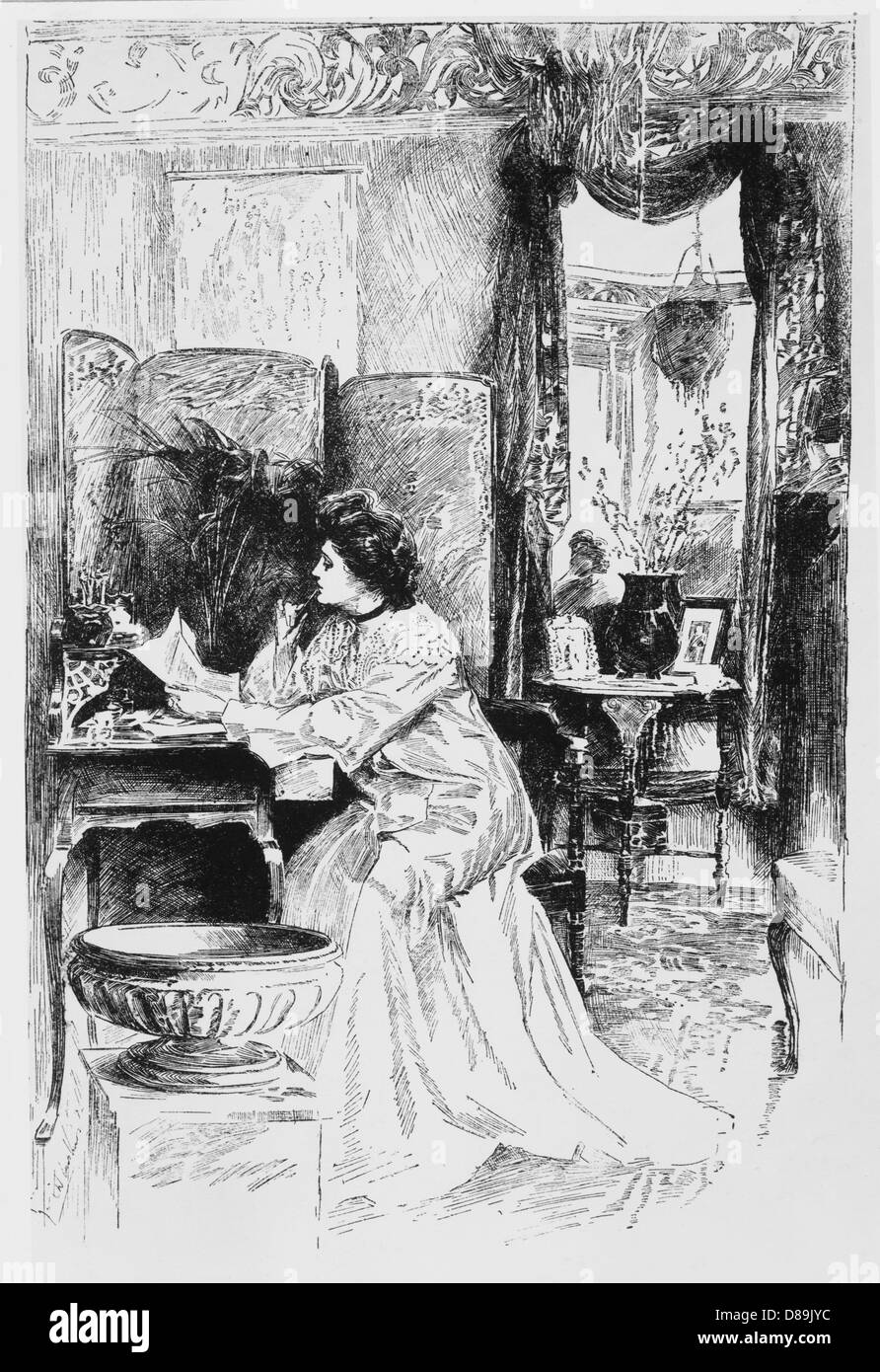 SOCIETY WOMAN & LETTER Stock Photo - Alamy