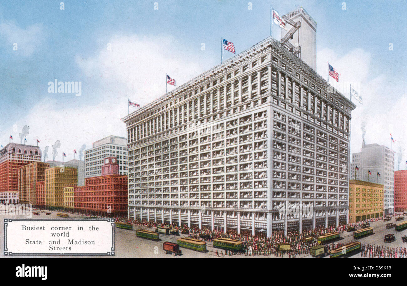 CHICAGO BUSIEST CORNER Stock Photo - Alamy