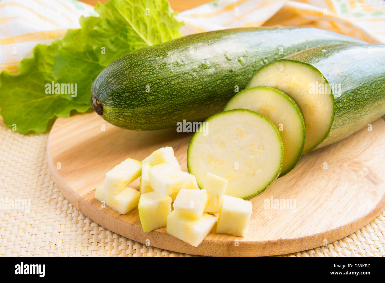 Cut zucchini on chopping board hi-res stock photography and images - Alamy