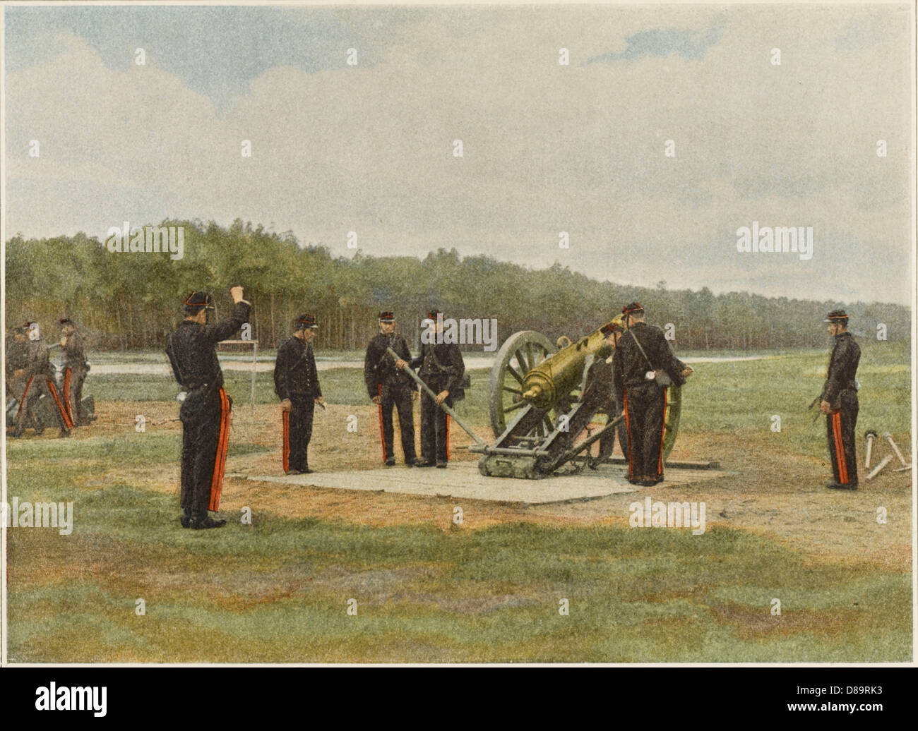 Field guns hi-res stock photography and images - Alamy