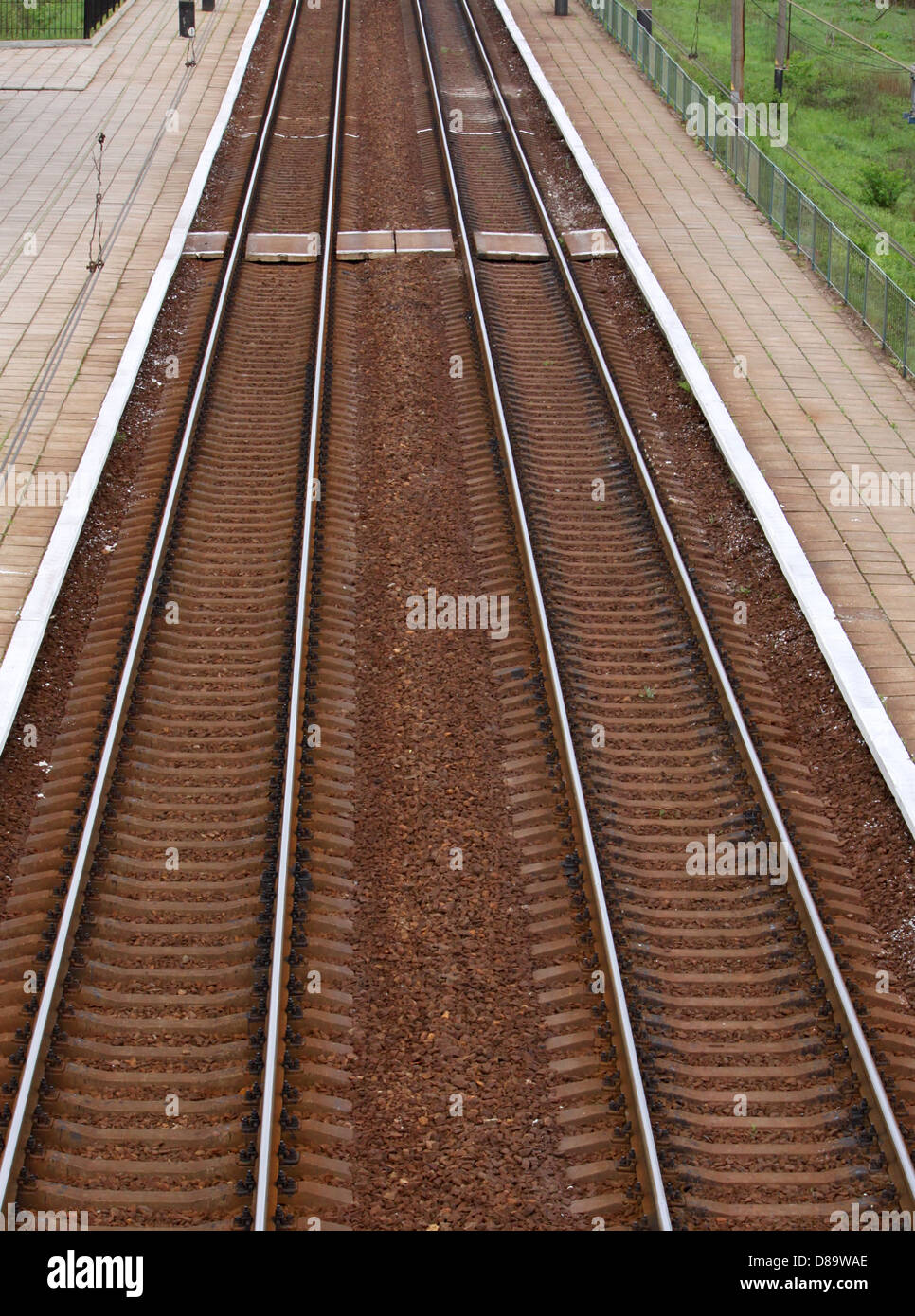 railway track going to horizon Stock Photo - Alamy