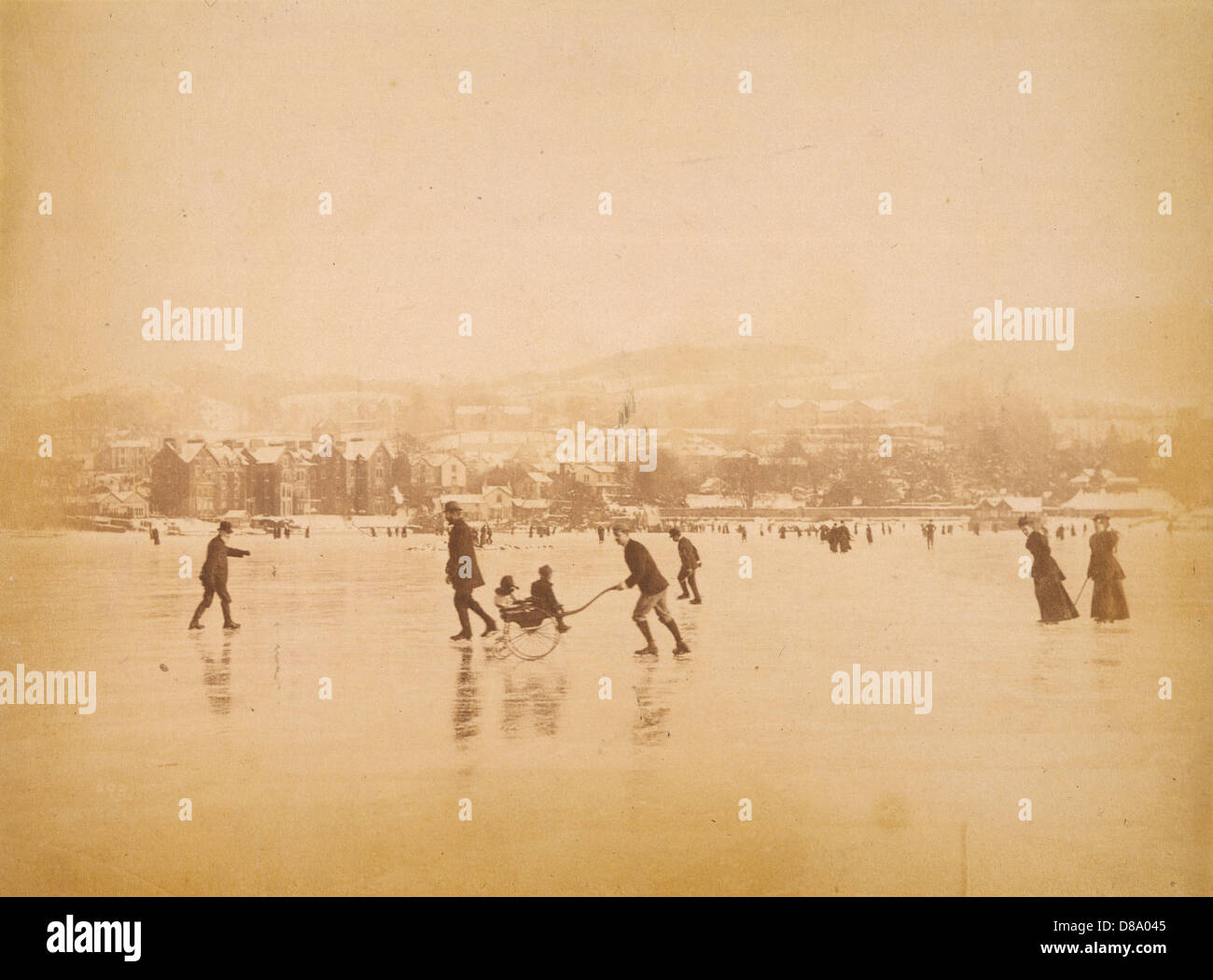 WINDERMERE FROZEN OVER Stock Photo - Alamy