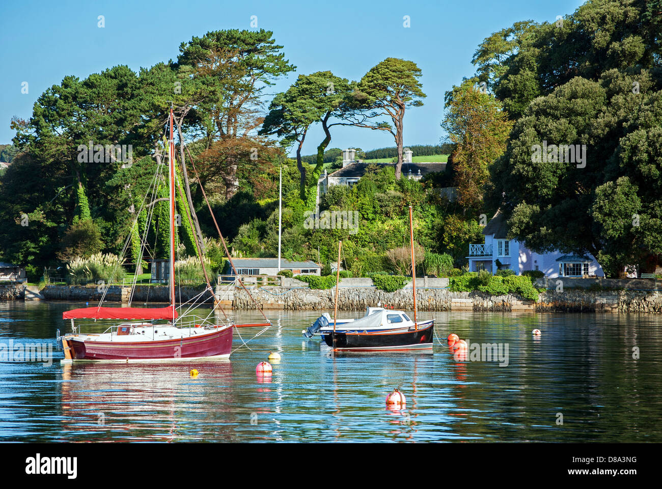 Flushing cornwall hi-res stock photography and images - Alamy