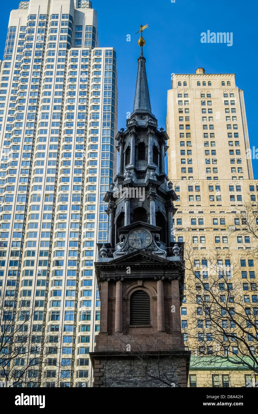 St. Paul's Chapel and skyscrapers, Manhattan, New York City Stock Photo ...