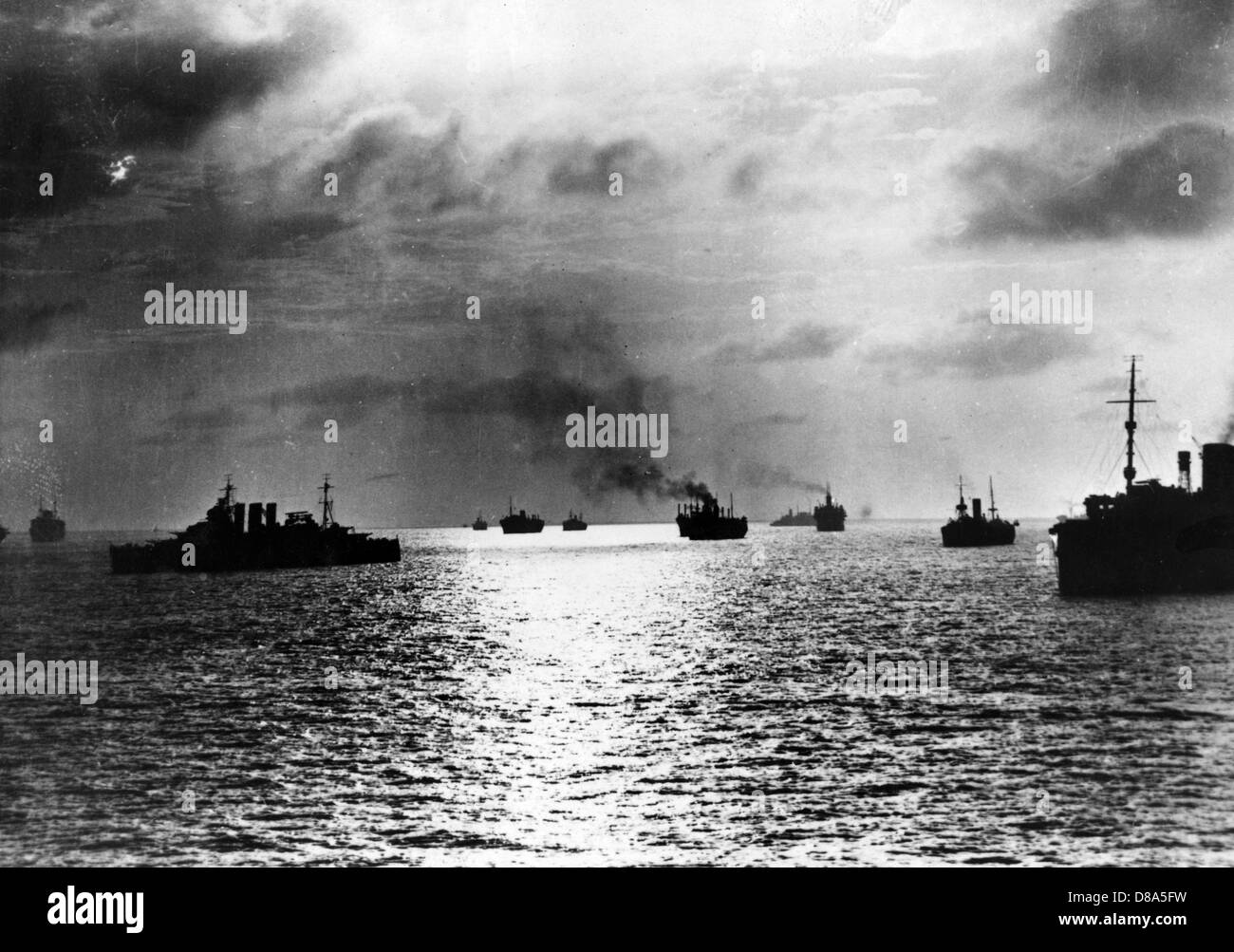 Atlantic convoy Black and White Stock Photos & Images - Alamy