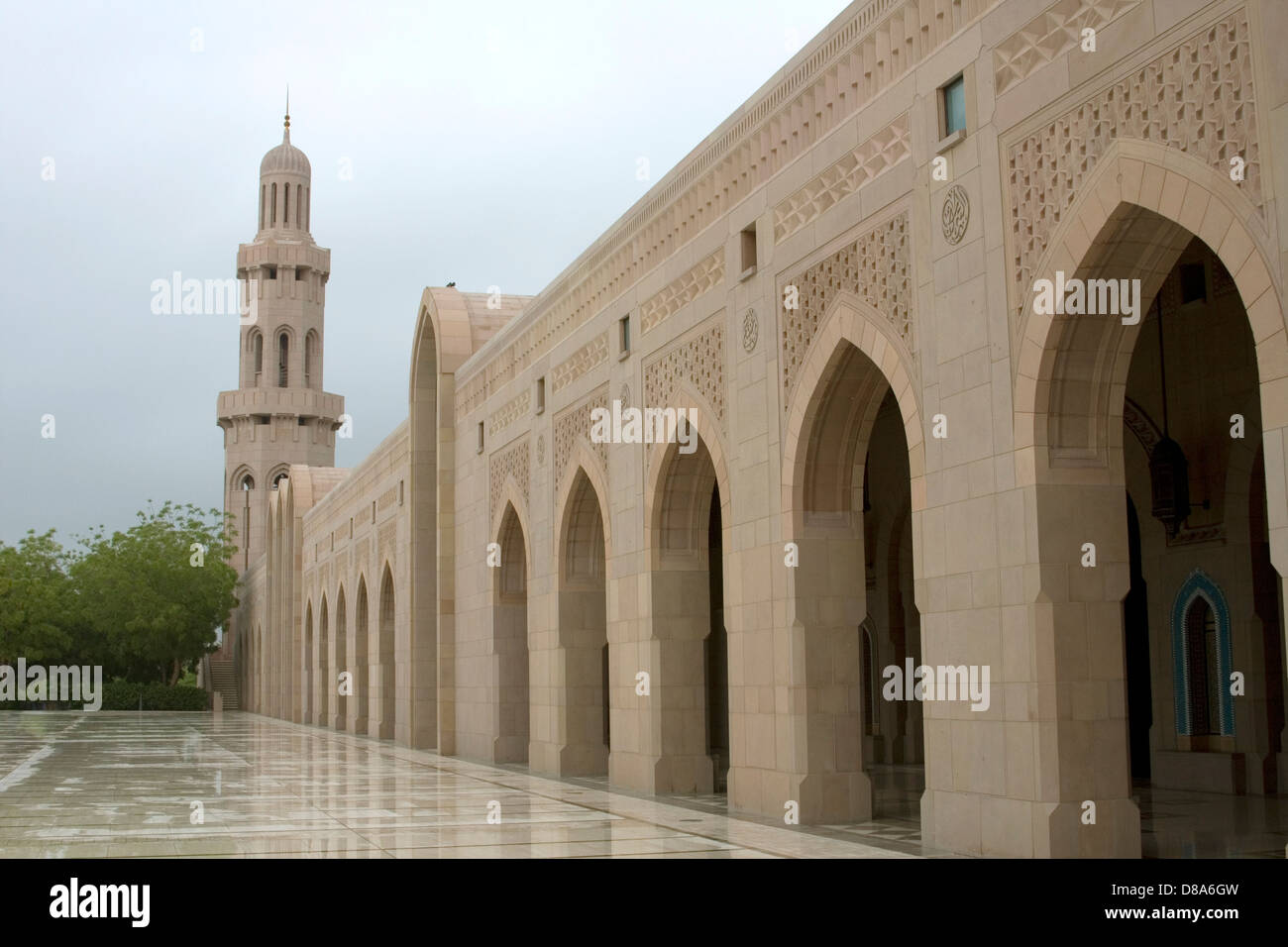 Sultan Qaboos Grand Mosque, Muscat, Oman Stock Photo - Alamy