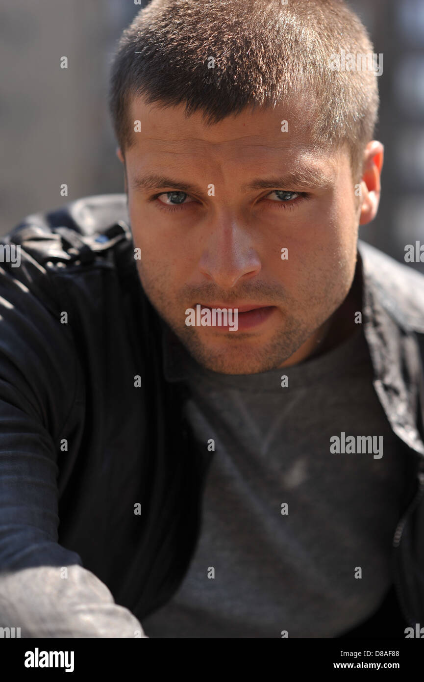 Male actor head shot showing action movie character Stock Photo - Alamy