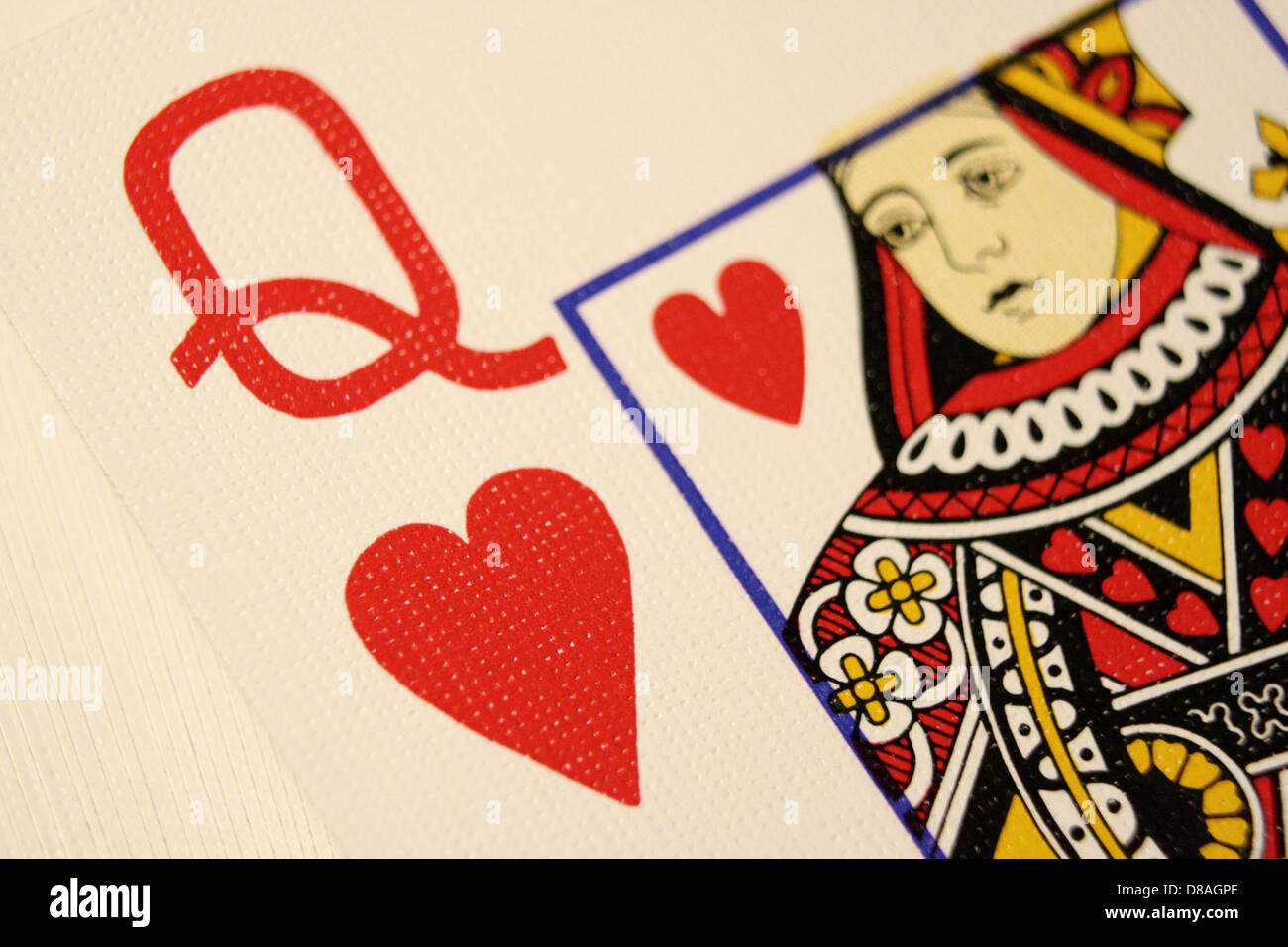 Queen of hearts playing card hi-res stock photography and images - Alamy