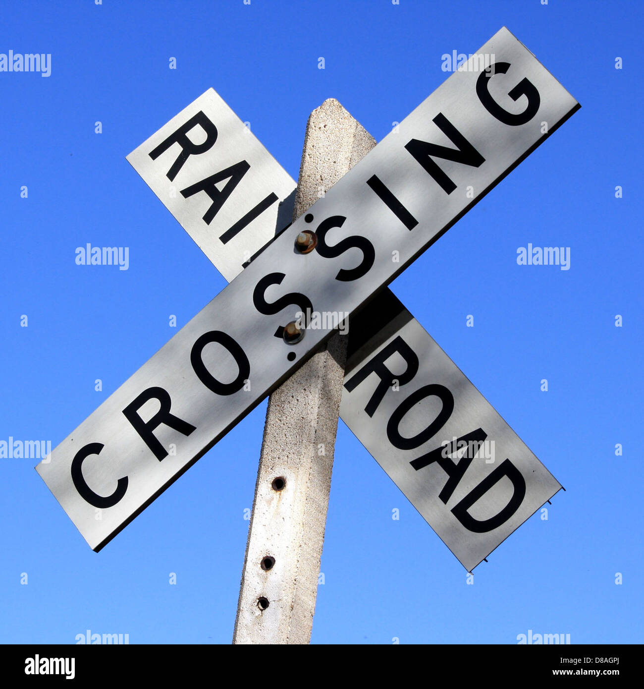Railroad crossing in rural areas hi-res stock photography and images ...