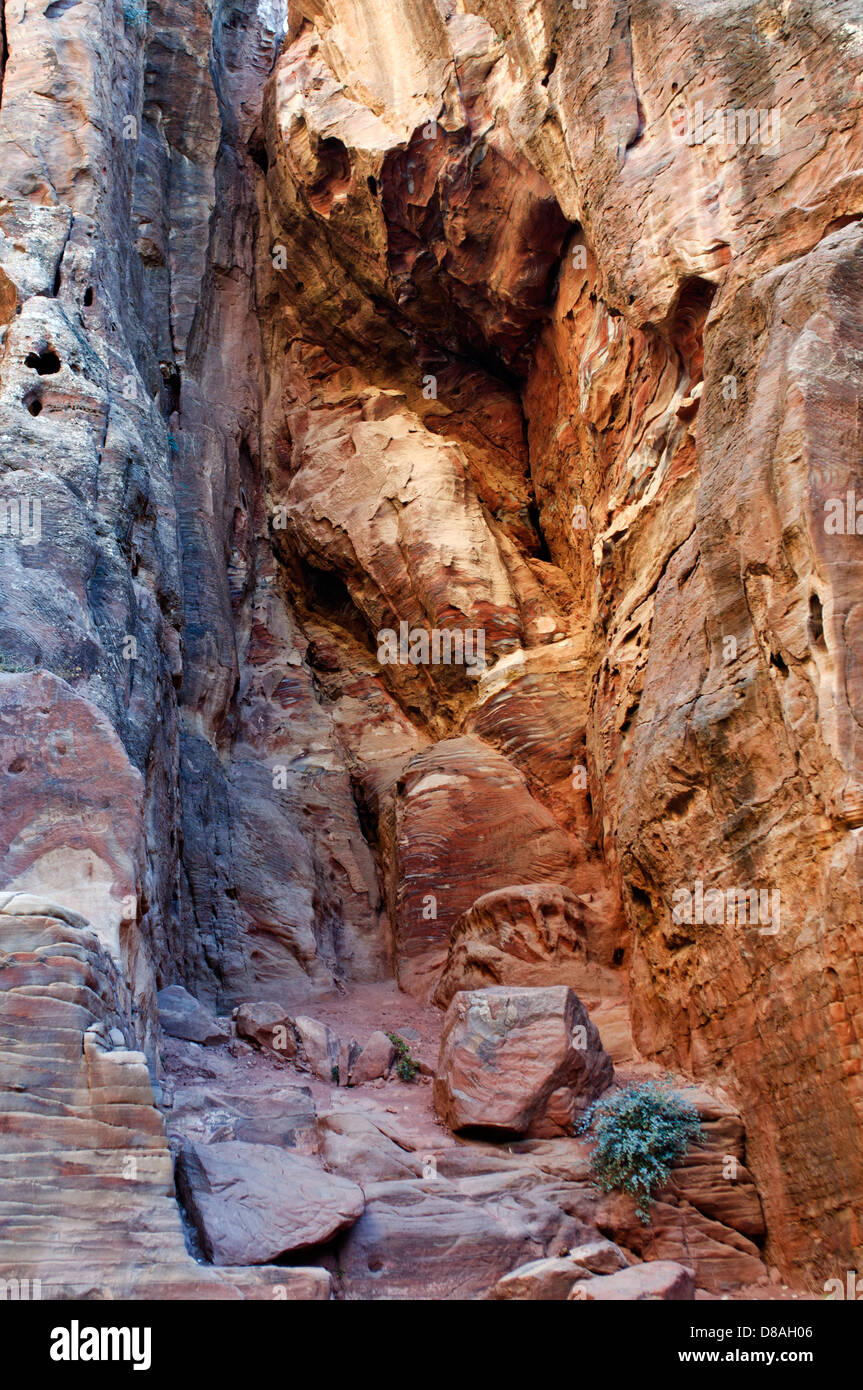 Ancient rock formation in Petra, Jordan Stock Photo - Alamy