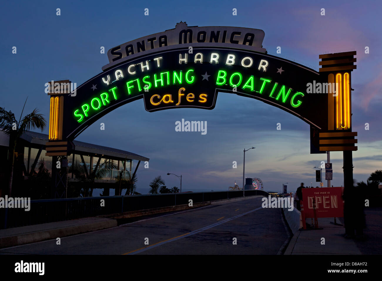 Pier neon arch dusk california hi-res stock photography and images - Alamy