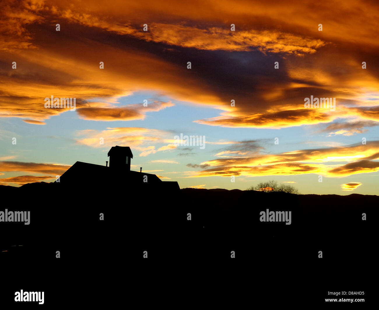 Schoolhouse atmosphere hi-res stock photography and images - Alamy