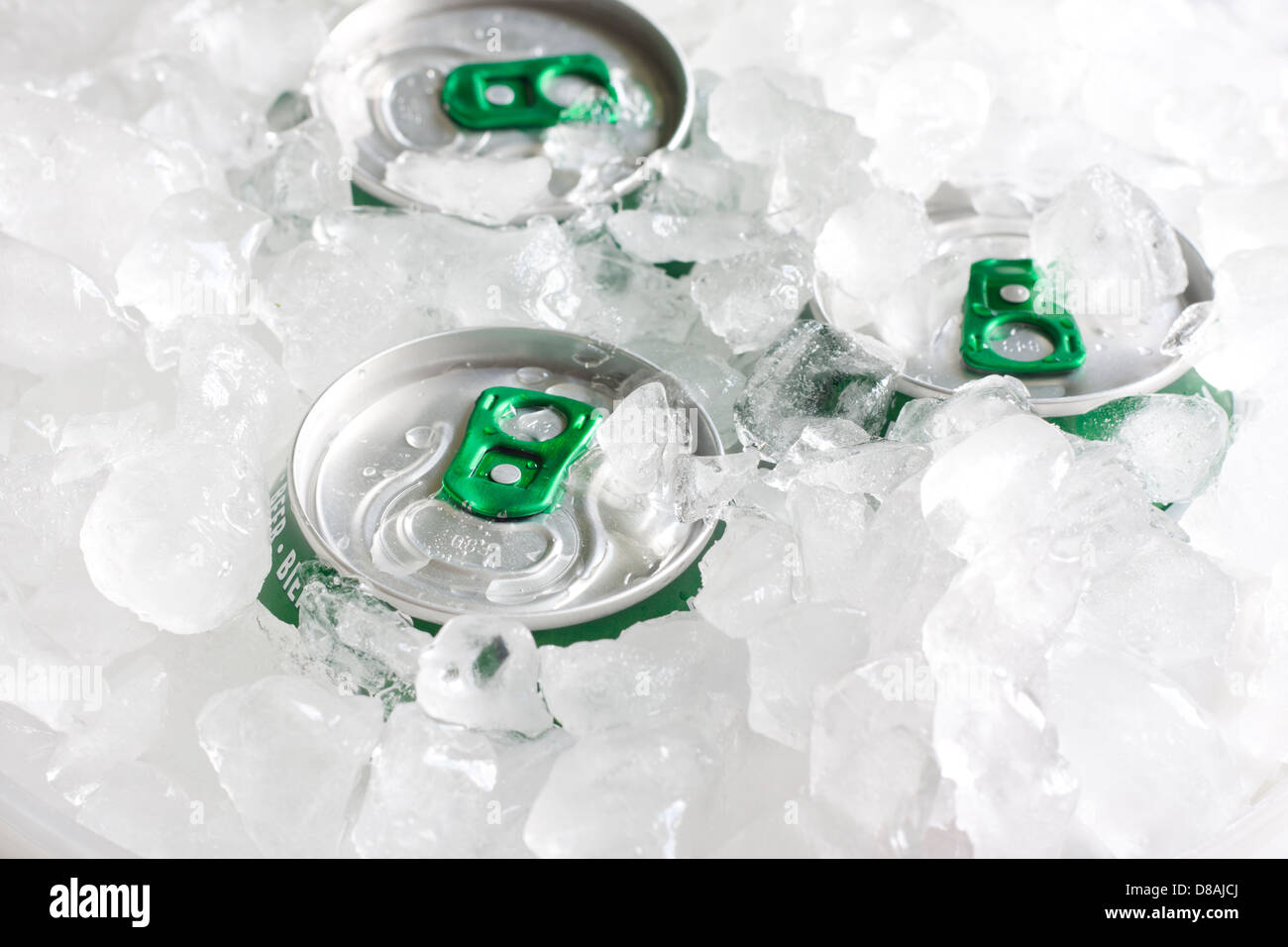 Ice cold beer can hi-res stock photography and images - Alamy