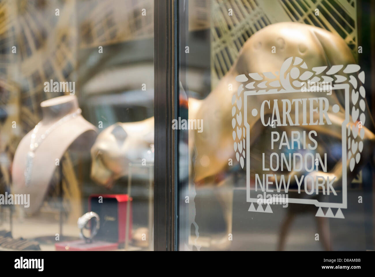 Cartier window display hi-res stock photography and images - Alamy