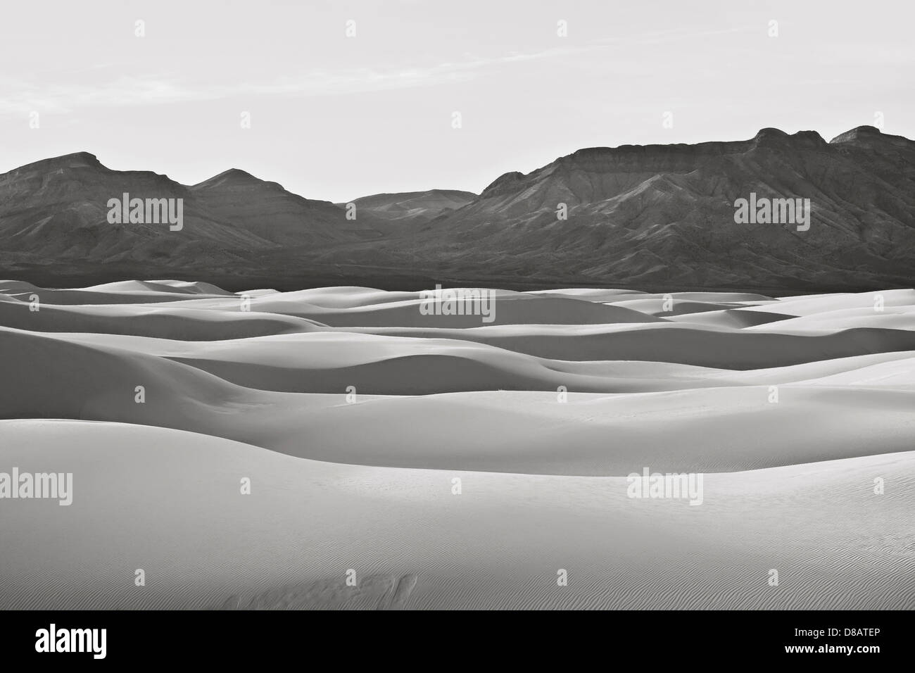 Black sand sands hi-res stock photography and images - Alamy