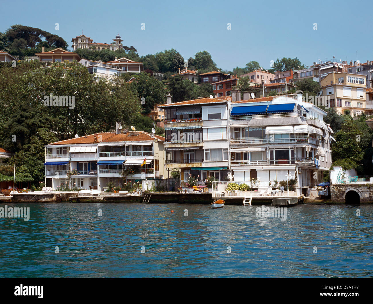 Istanbul Turkey Apartment Buildings By The Bosphorus Stock Photo - Alamy