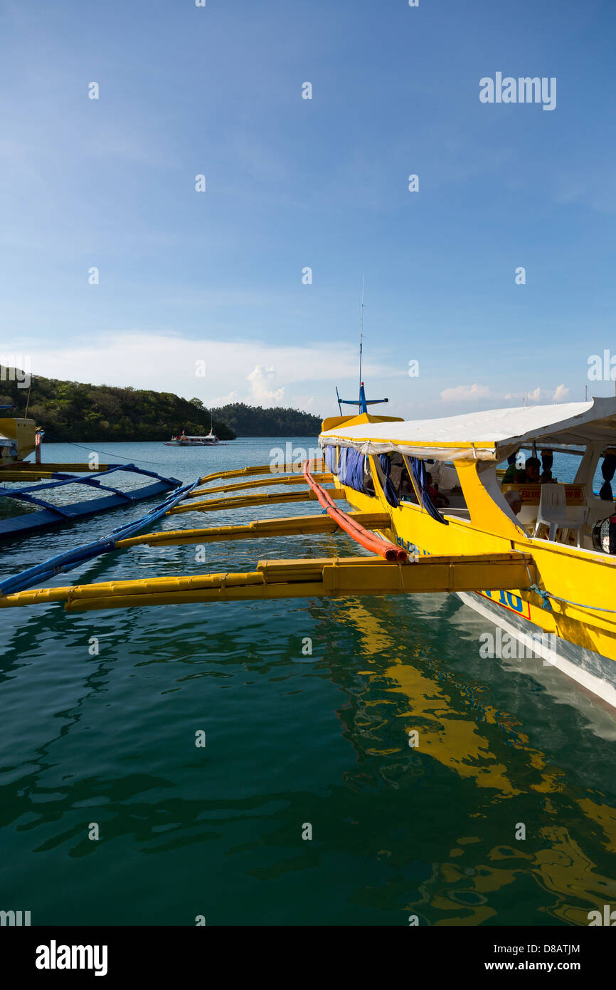 Mindoro philippines transport ferry hi-res stock photography and images ...