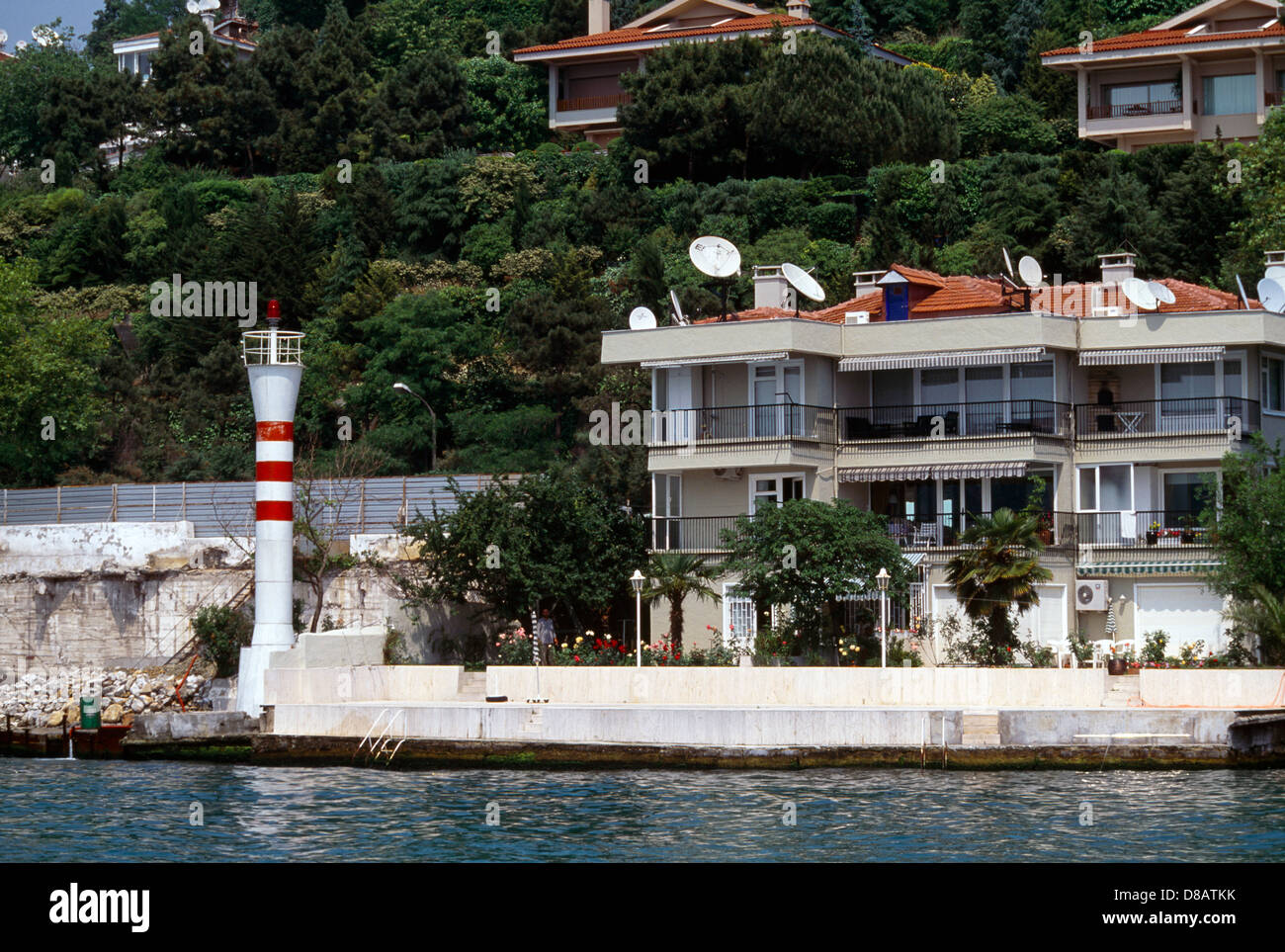 Istanbul Turkey Apartments Along The Bosphorus Stock Photo - Alamy