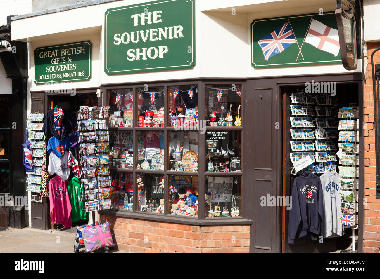 Typical souvenir shops hi-res stock photography and images - Alamy