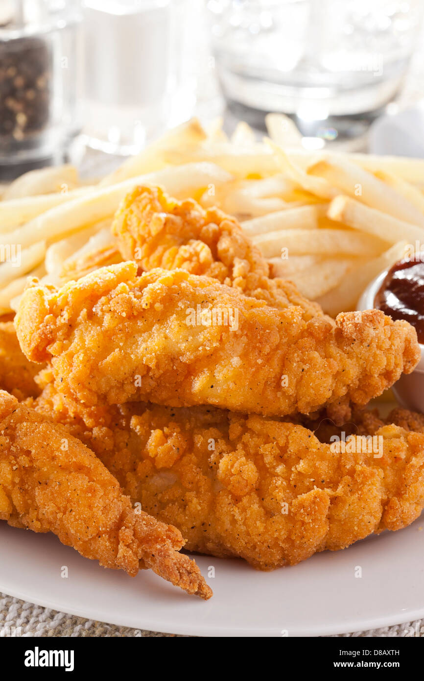 Red Robin Fries Chicken Strips