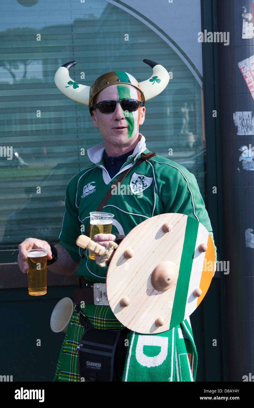 Ireland rugby supporter in Rome wearing kilt and and Irish shirt and ...