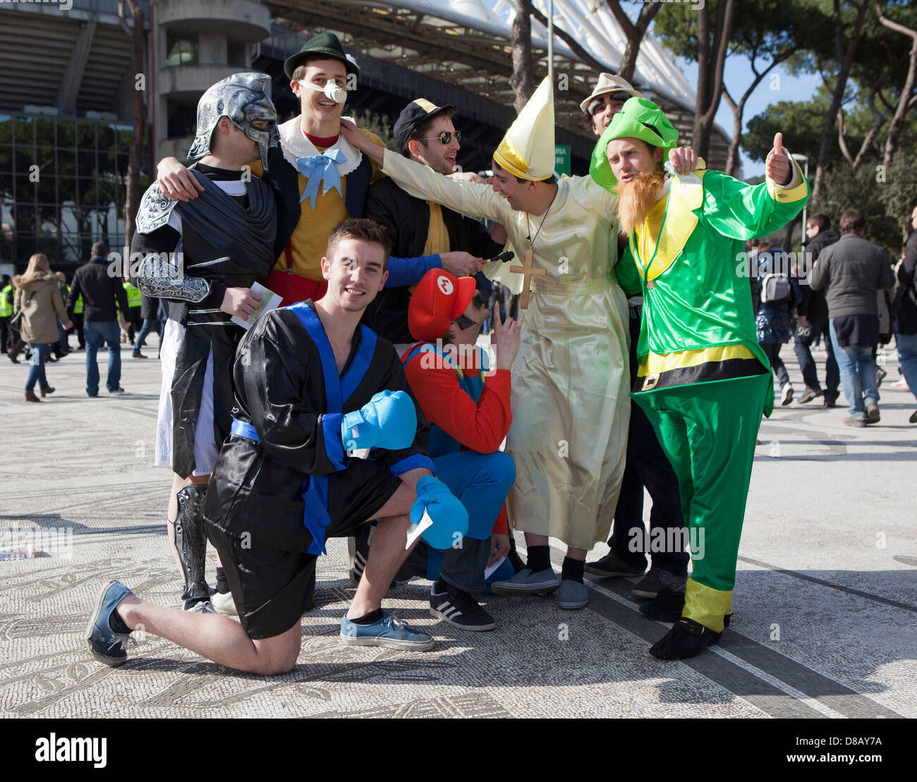 Group of rugby fans hi-res stock photography and images - Alamy