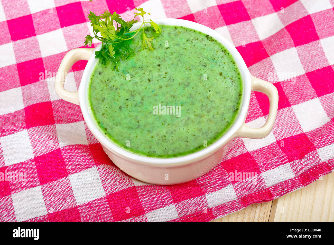 Chervil herb hi-res stock photography and images - Alamy